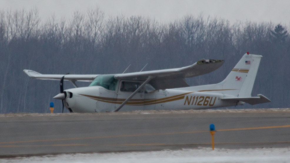 Small plane damaged after crashing at Rochester airport | WHAM