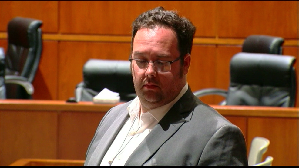 Jury deliberates whether Robert Ritchie is partly responsible for son's ...