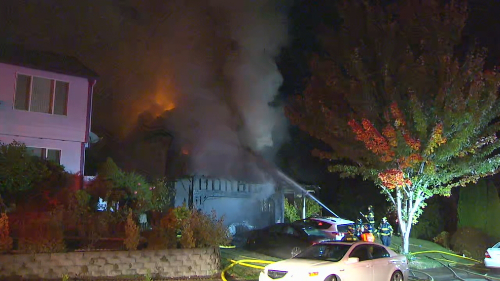 4 escape as fire burns 2-story home in Kent | KOMO